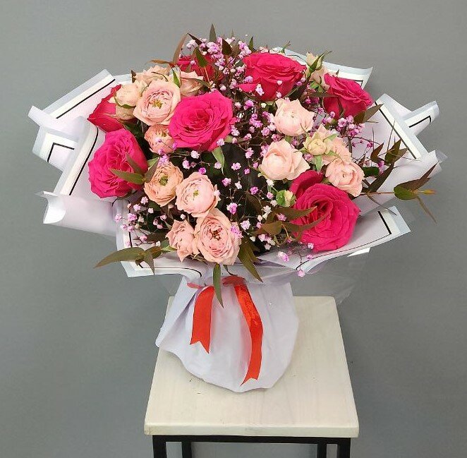 Çiçekçiler Vash buket, Voronej, foto