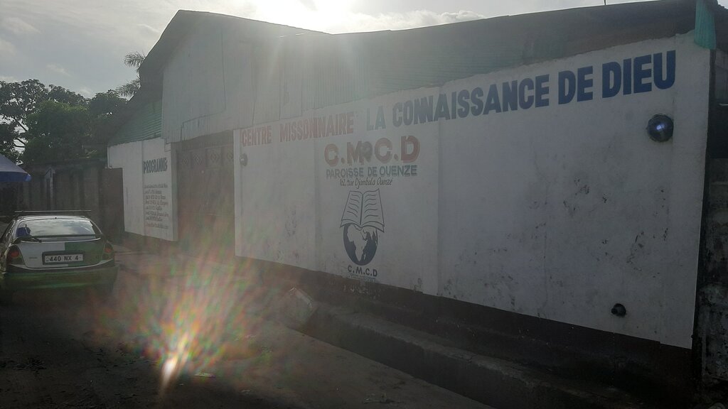 Dini dernekler Centre Missionnaire la Connaissance de Dieu, Brazzaville, foto