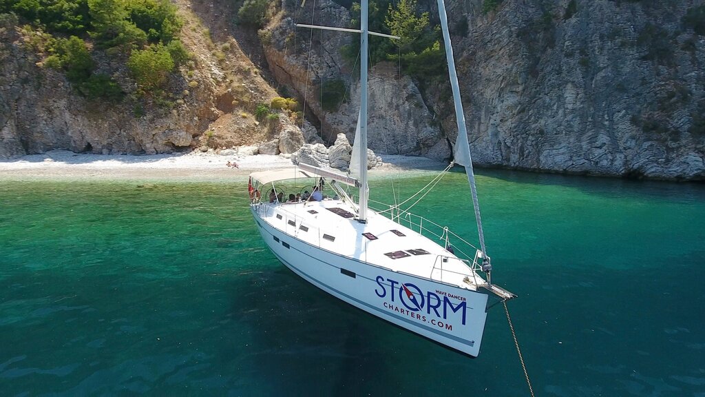 Tekne, yat, gemi kiralama Storm Charters, Dünya, foto