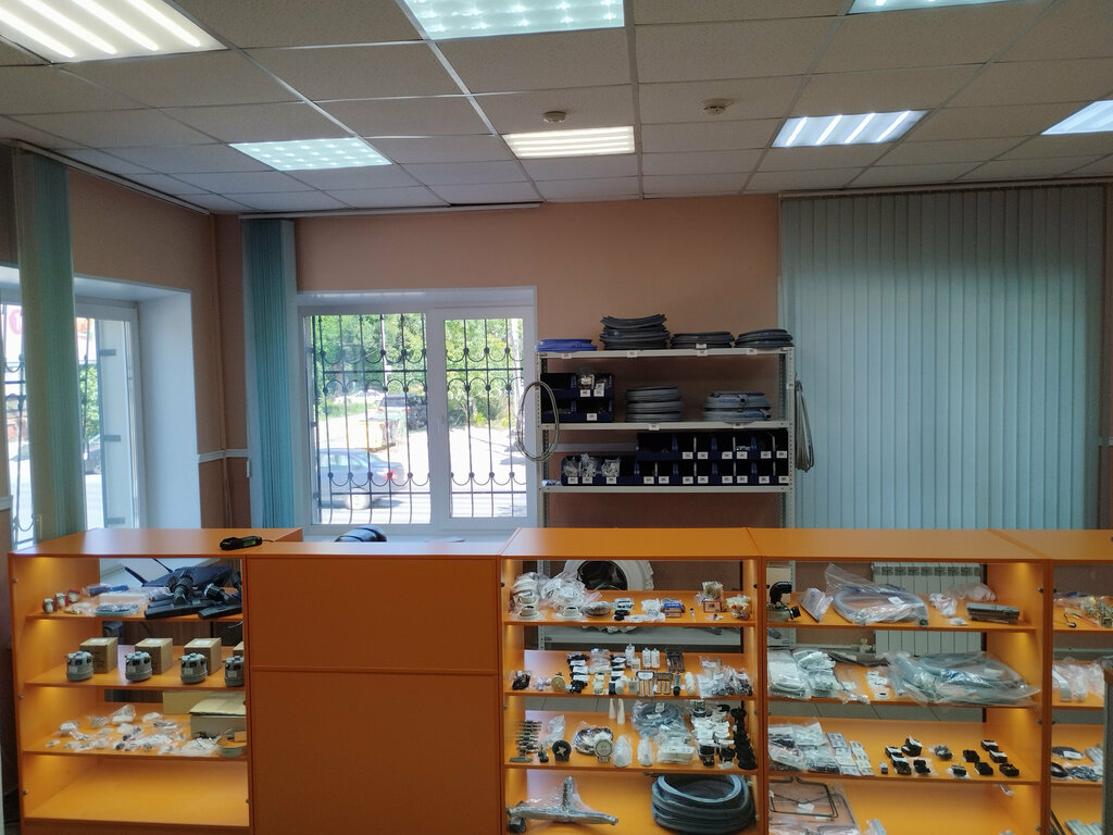 Ev aletleri yedek parçaları Islzip, Saratov, foto