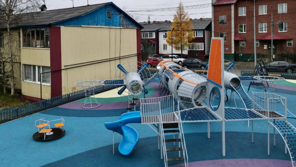Oyun alanı Playground, Tarko‑Sale, foto