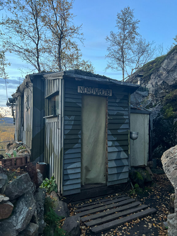 Unutulmaz olayların yeri Высота Железный шлем, Murmanskaya oblastı, foto