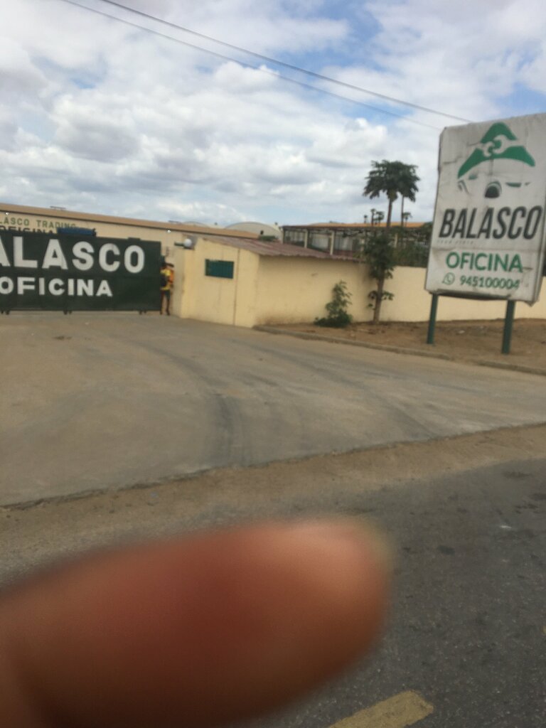 Alışveriş merkezleri Balasco Trading, Loanda, foto