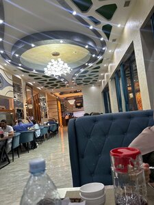 Marapat (Sáken Seıfýllın kóshesі No:1), kafe  Çimkent'ten (Şımkent'ten)