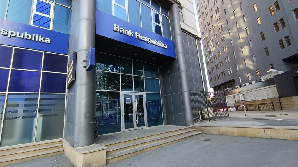 Banka Bank Respublika, Bakü, foto