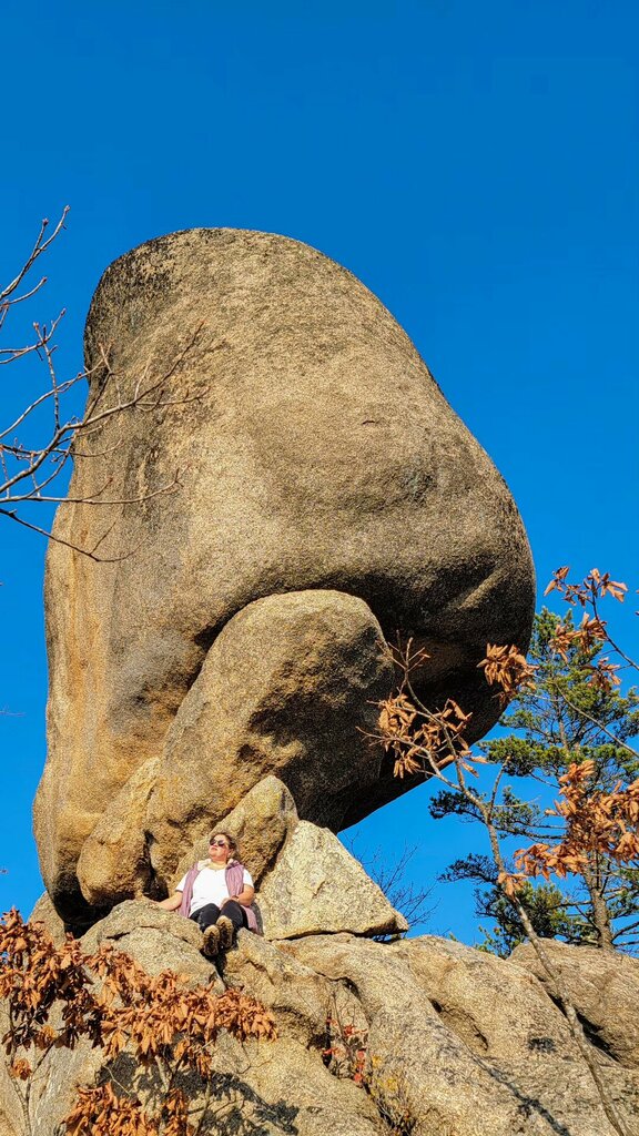 Dağ zirvesi Скальный комплекс Долина Атлантов Хребет Дракона, Primoriye, foto