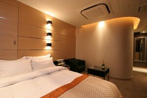 Hotel The Glanz (Tokyo, Oedo Line, Azabujuban metro station), otel  Tokyo'dan