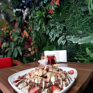 İzol Baklava Börek Künefe Erciş (Van, Erciş, Alkanat Mah.), kafe  Erciş'ten