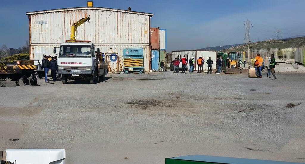 Sürücü kursları Merkez İş Makinaları & Sürücü Kursu, Aliağa, foto