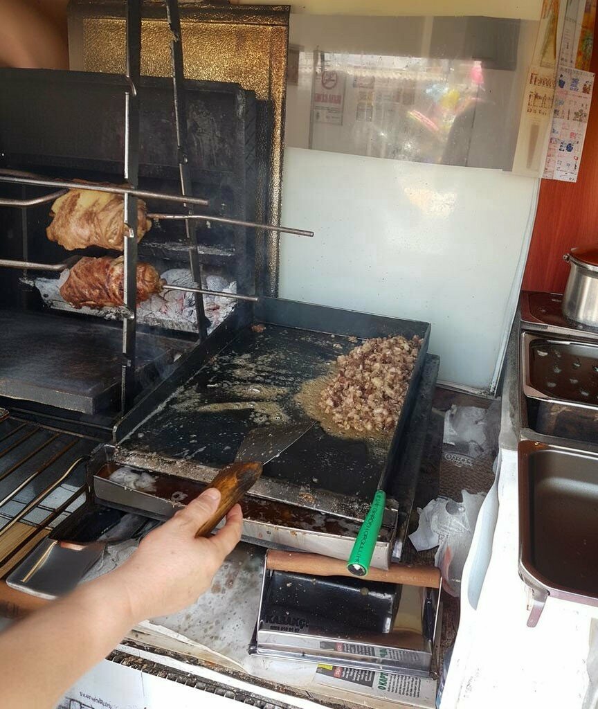 Restoran Uşaklı Süt Kuzu Kokoreç, Kuşadası, foto