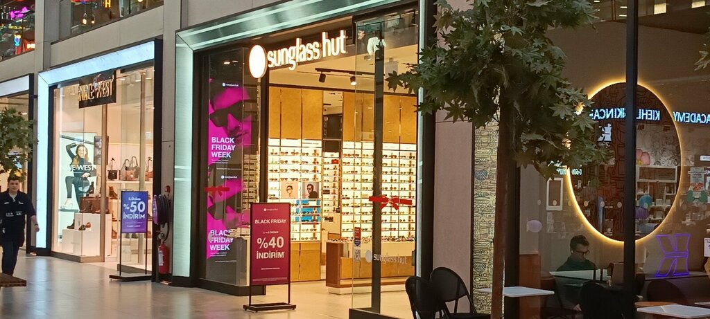 Optik Sunglass hut, İstanbul, foto