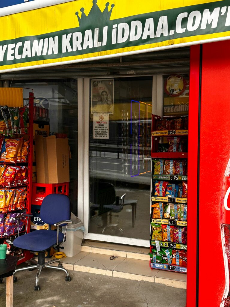Alkollü içecekler Tekel Bayii, İstanbul, foto