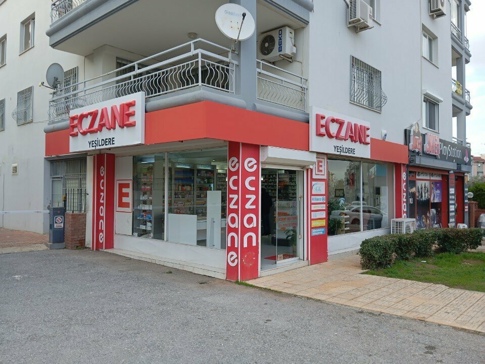 Eczaneler Yeşildere Eczanesi, İzmir, foto