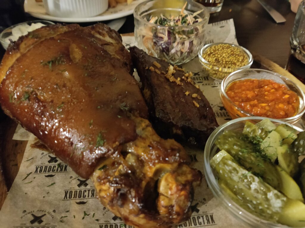 Bar Холостяк, Nijnevartovsk, foto