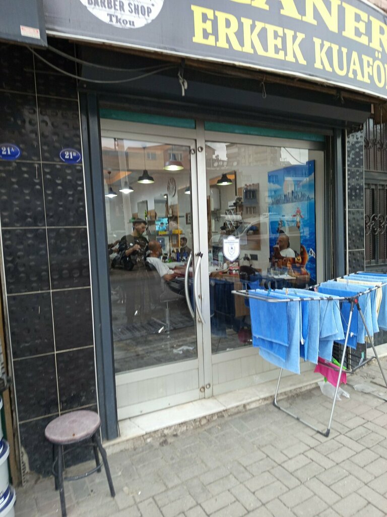 Berberler Caner Erkek Kuaförü, İzmir, foto
