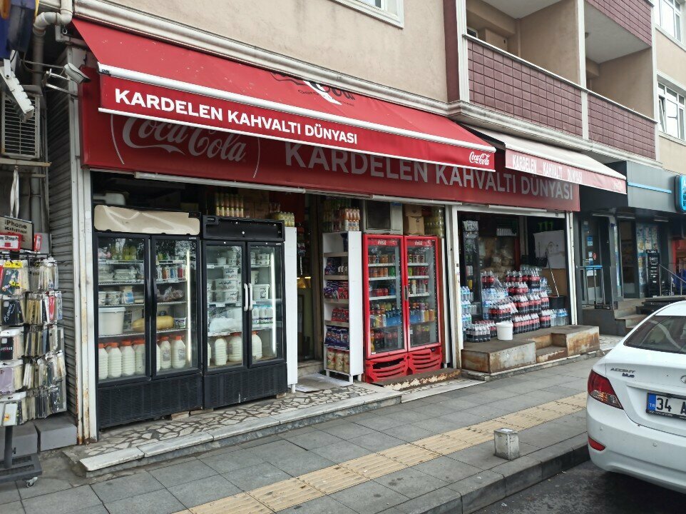 Kasap, şarküteri Kardelen Kahvaltı Dünyası, İstanbul, foto