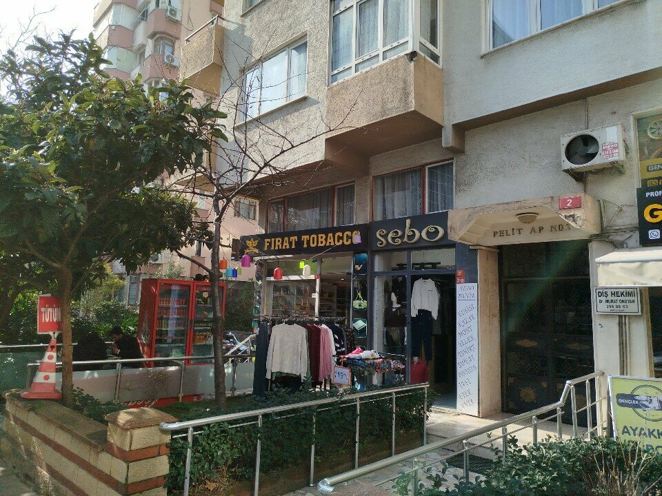 Tütün, sigara mağazaları Fırat Tobacco, İstanbul, foto