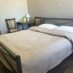 De fakto (No:253, mikrorayon Lazurny, posyolok Reynik), otel  Saratovskaya oblastından