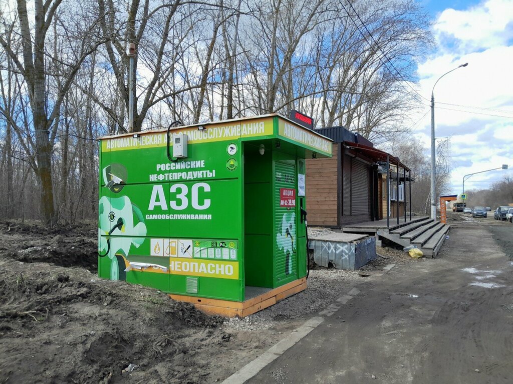 Benzin istasyonu Бензоробот, Tolyatti (Togliatti), foto
