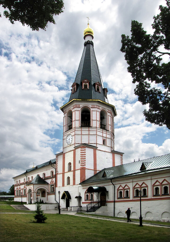 Turistik yerler Настоятельский корпус, Novgorodskaya oblastı, foto