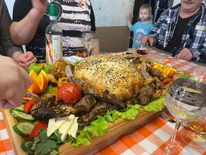 Manucher (ulitsa Tukhachevskogo No:50, Kemerovo), kafe  Kemerovo'dan