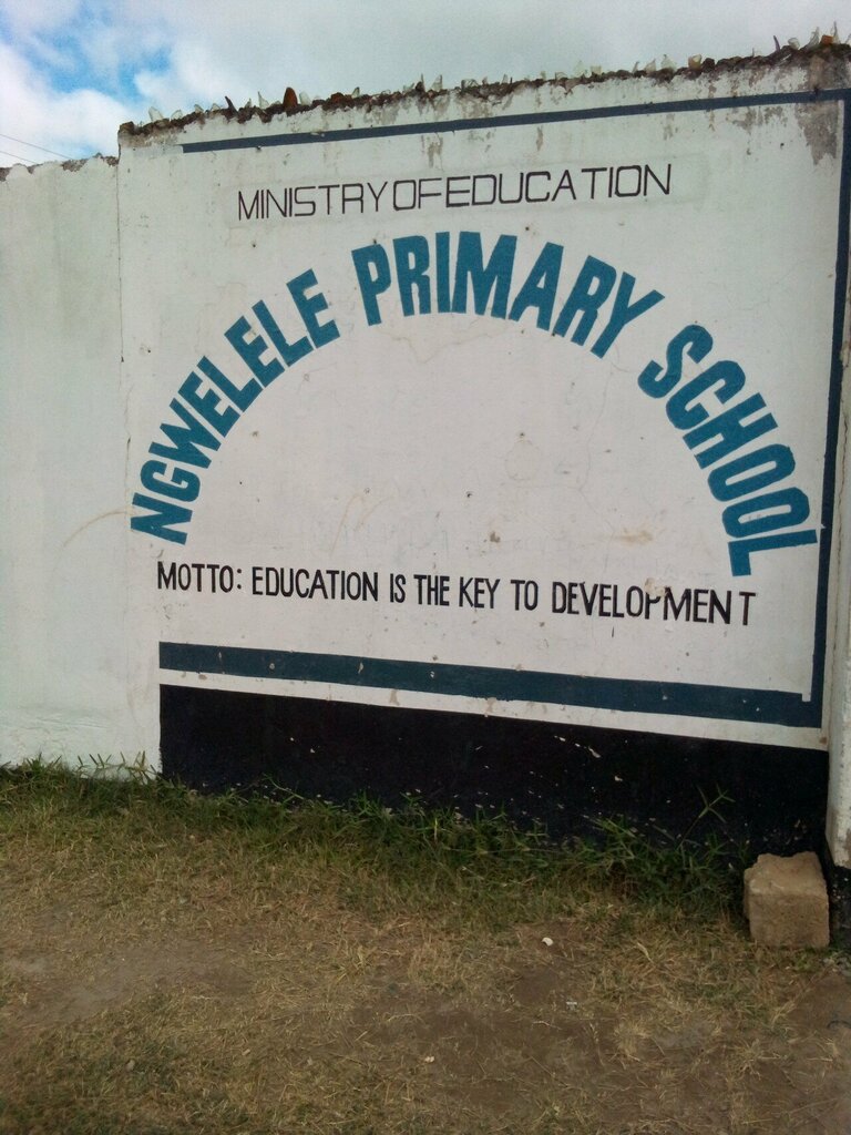 Ortaokul Ngwelele Primary School, Lusaka, foto