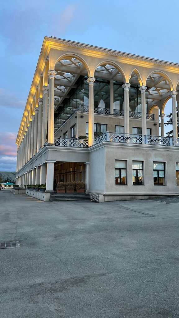Seyir terası Смотровая площадка парка Мтацминда, Tiflis, foto