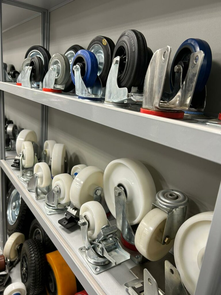 Depo ekipmanları Evrokolesa, Çeliabinsk, foto