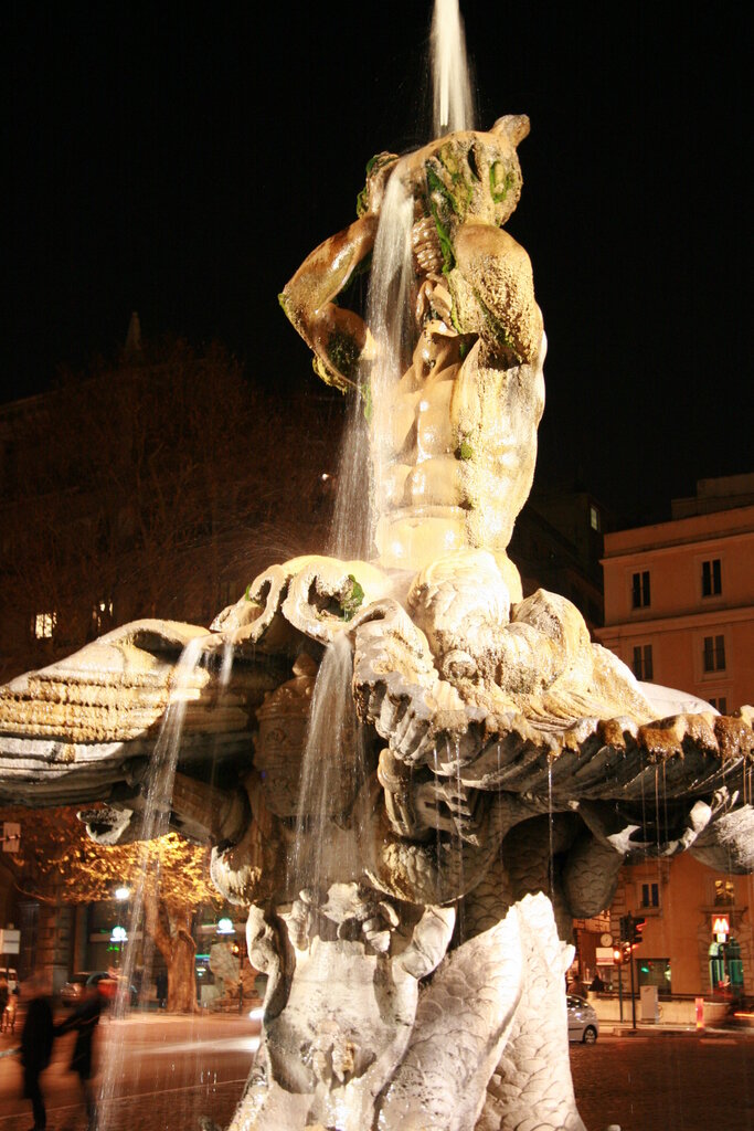 Çeşme Fontana del Tritone, Roma, foto