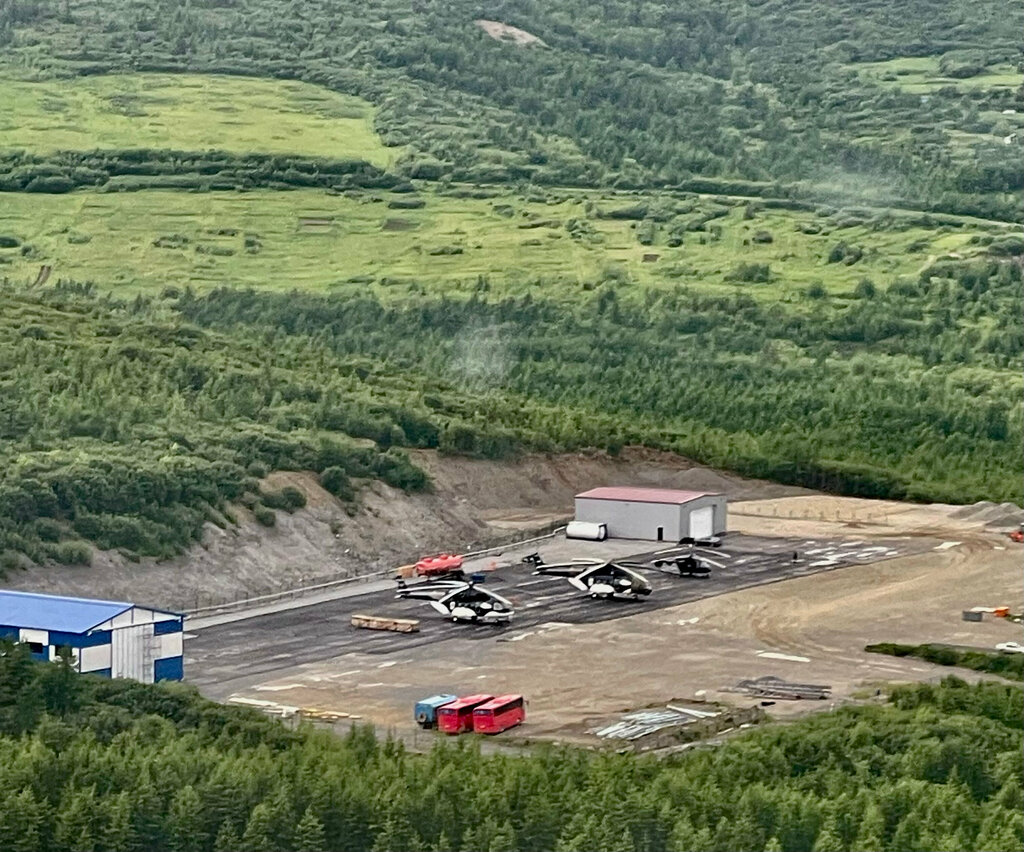Helikopter pisti вертолётная площадка Cахарная Головка, Magadan, foto