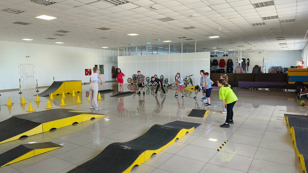 Çok amaçlı spor tesisleri Extreme Park, Kogalym, foto