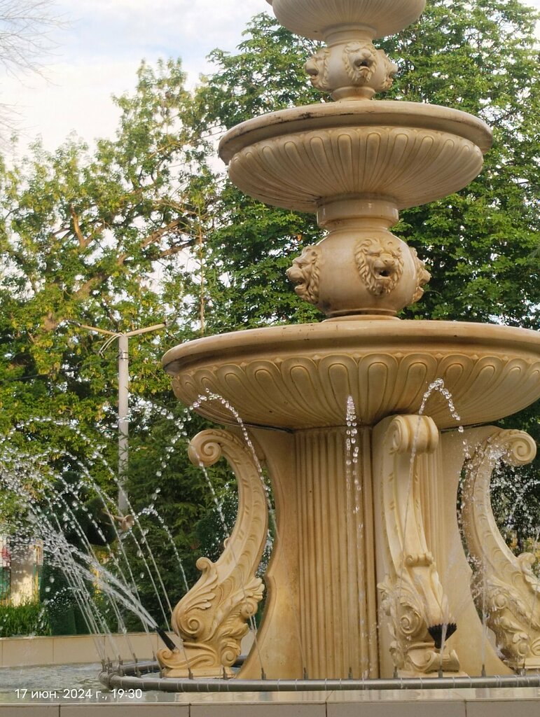 Çeşme Fountain, Rtişçevo, foto