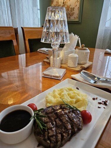 Restoran Forest, Maloyaroslavets, foto