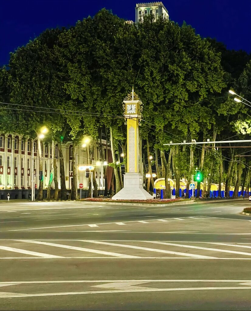 Turistik yerler Dushanbe Clock, Duşanbe, foto