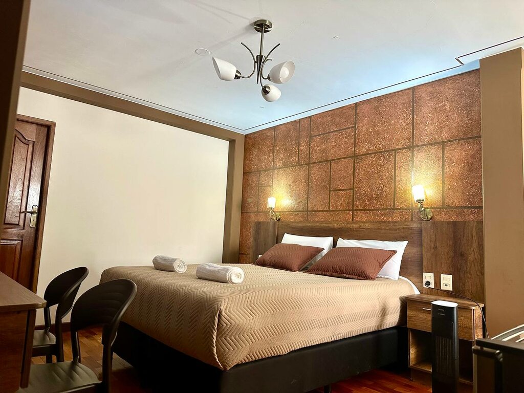 Otel Hotel Esmeralda, El Alto, foto