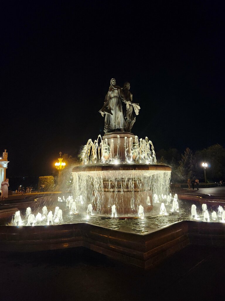 Çeşme Fountain, Volgograd, foto