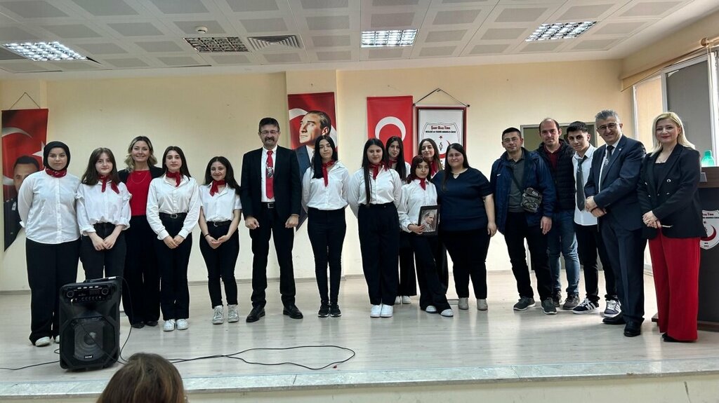 Mesleki ve teknik anadolu lisesi Şehit Ulaş Türk Mesleki Ve Teknik Anadolu Lisesi, Çorlu, foto