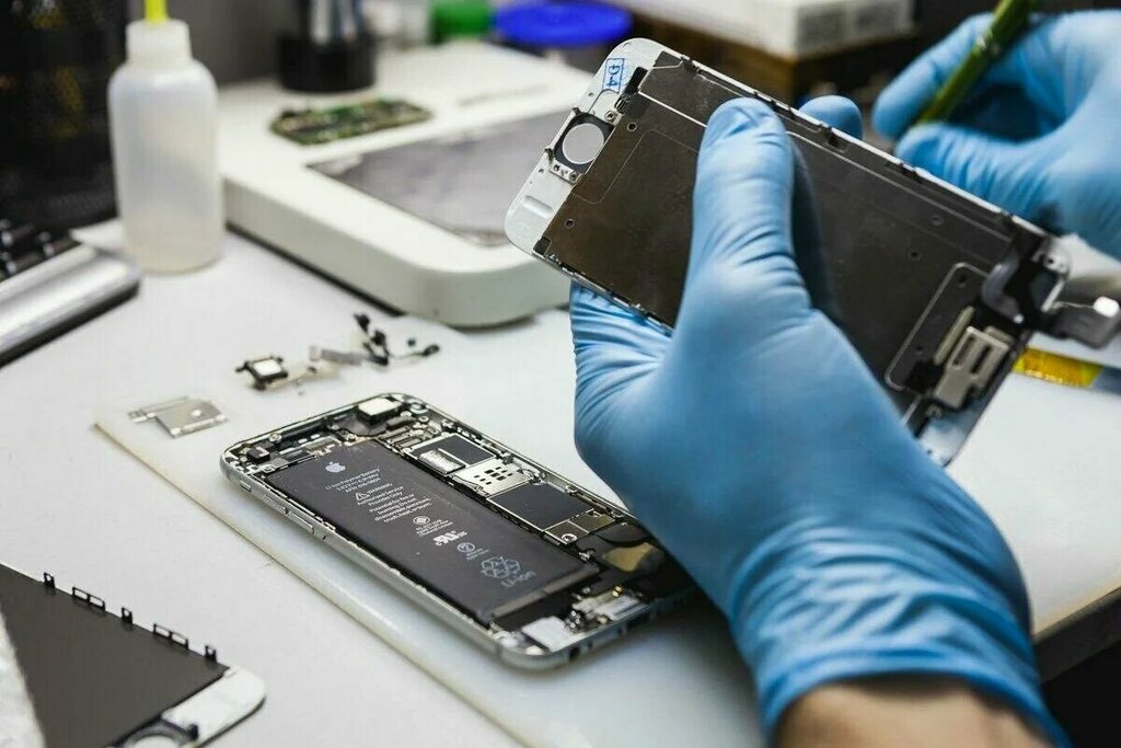 Telefon tamir servisi Мастерская по ремонту телефонов и компьютеров, Hantı‑Mansi Özerk Okrugu, foto