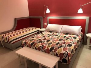 Al Parco Primavera (Campania, Province of Naples, Sorrento, Via Santa Lucia, 10), otel  Sorrento'dan