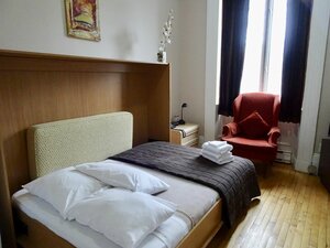 Auberge & Hôtel Montréal Espace Confort (Quebec, Montreal, Saint Denis Street), otel  Montreal'dan