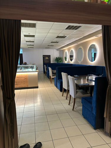 Kafe Zhirnaya_utka_cafe, Kostromskaya oblastı, foto
