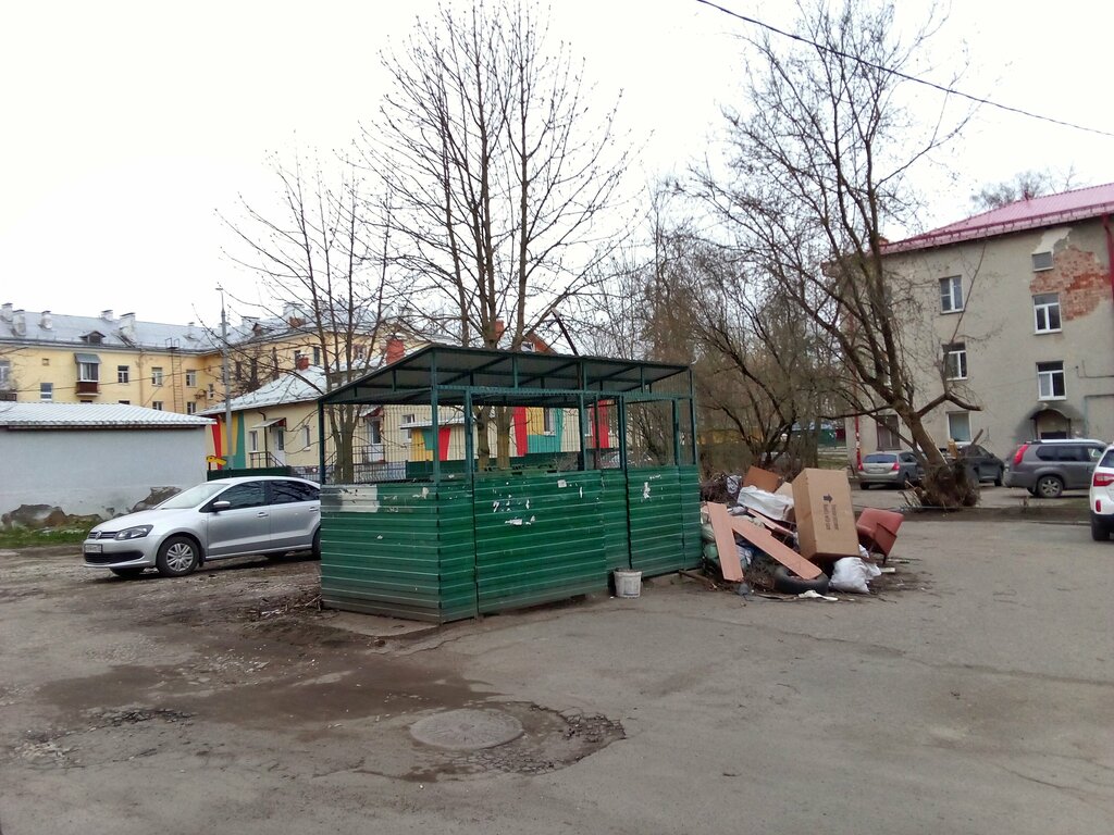 Çöp alanları Trash and garbage disposal area, Velikiy Novgorod, foto