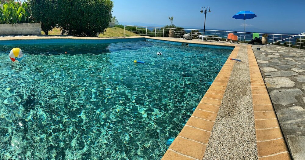 Otel Luxury house near sea with public pool, Dünya, foto