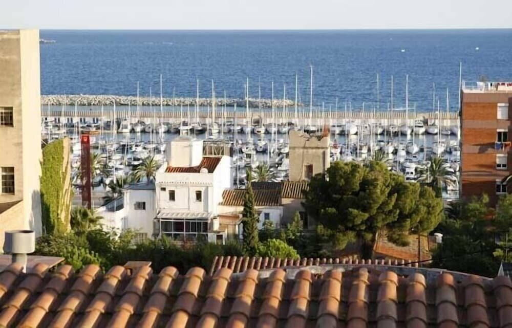 Otel Holiday Home Anexa, Katalonya, foto