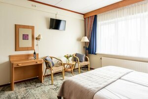 Hotel de Klok (Friesland, Dongeradeel, Moddergat), otel  Friesland'dan