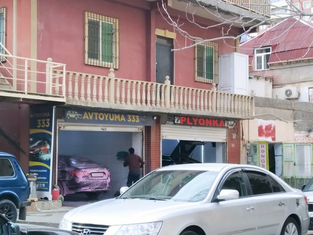 Araç camlarının renklendirilmesi Plyonka, Bakü, foto