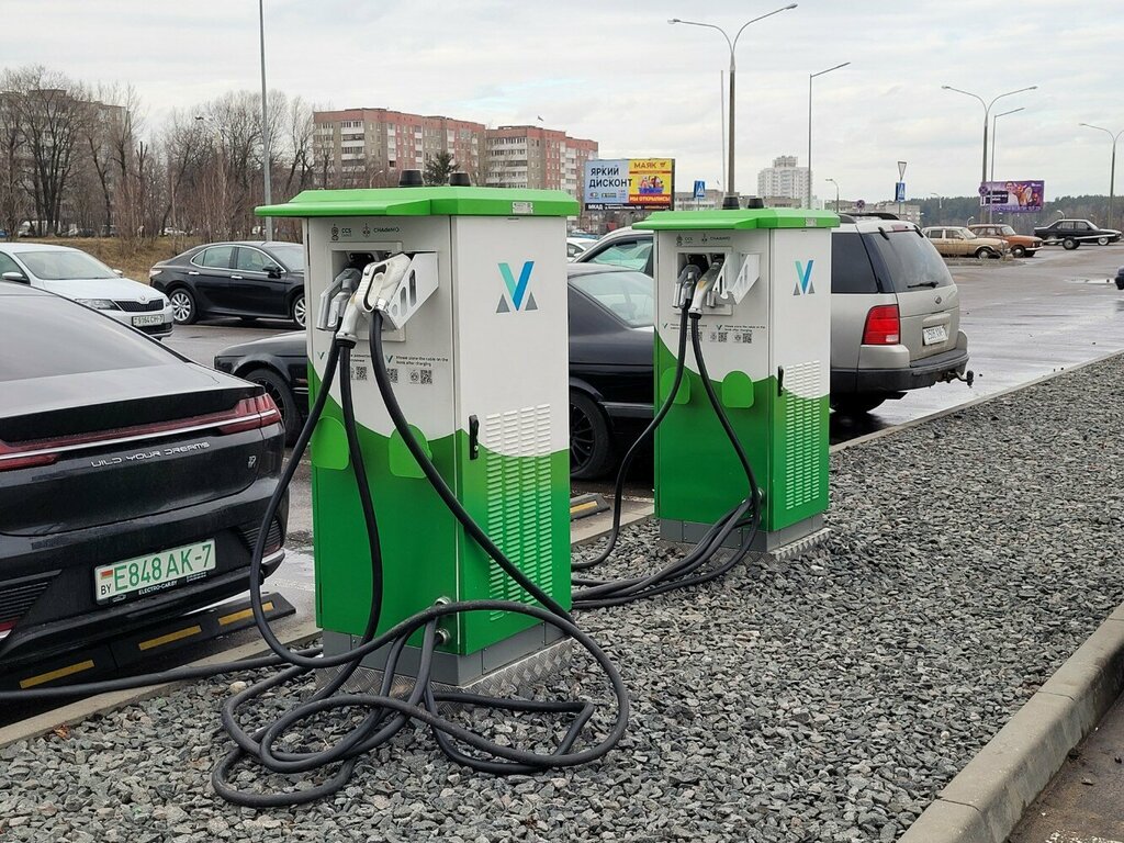 Elektrikli oto şarj istasyonları Зарядная станция, Minskaya oblastı, foto