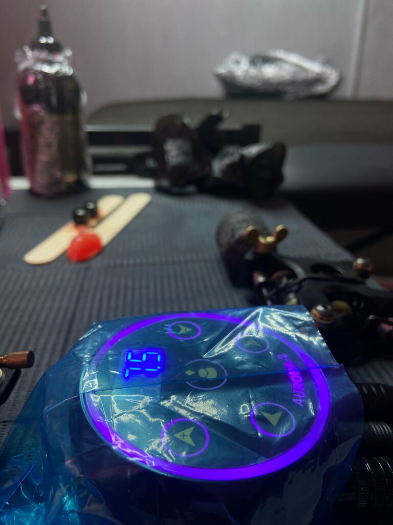 Dövmeciler Serenity, Kem, foto