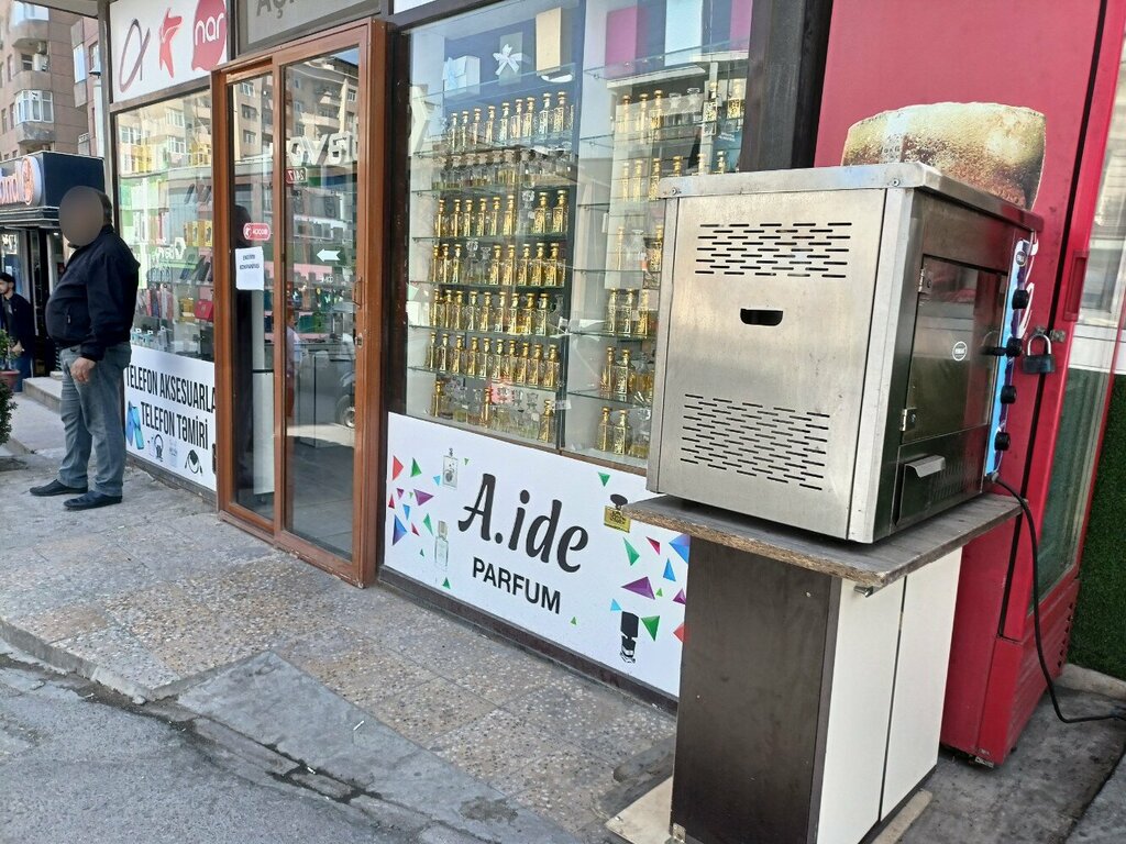 Bilgisayar aksesuarları Micro Telecom, Bakü, foto