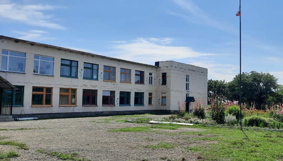Ortaokul Kamyshinskaya SOSh, Kurganskaya oblastı, foto